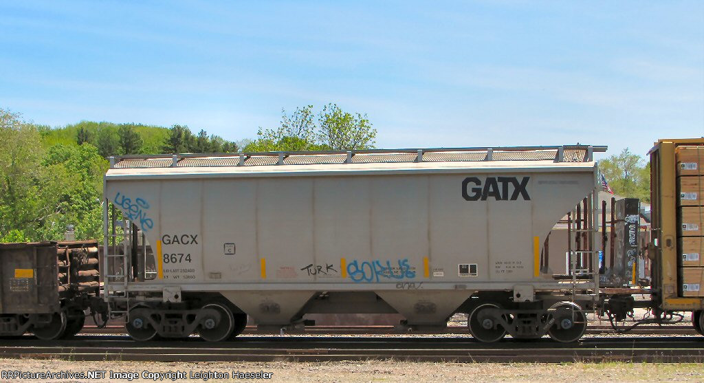 GACX 8674